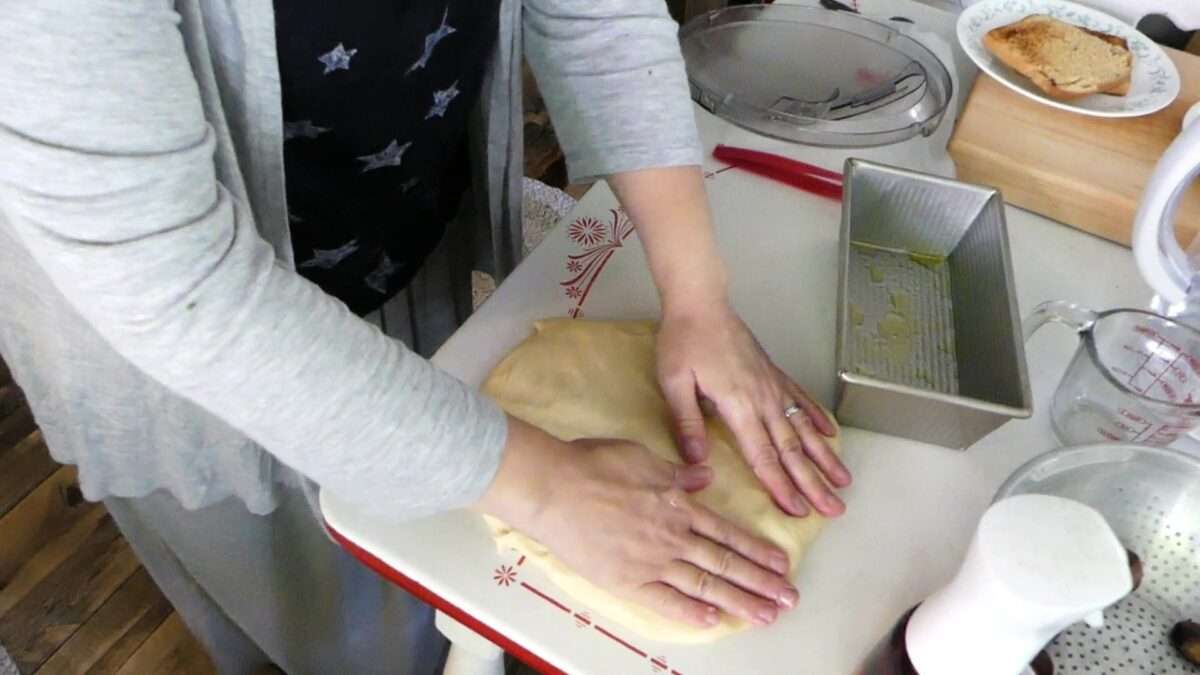 Make Simple Homemade Fresh Bread in Under 2 Hours - The Rose Homestead