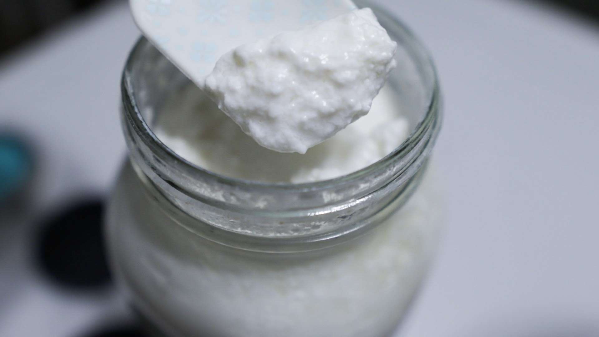 How to make Milk Kefir | Healthy & Delicious - The Rose Homestead