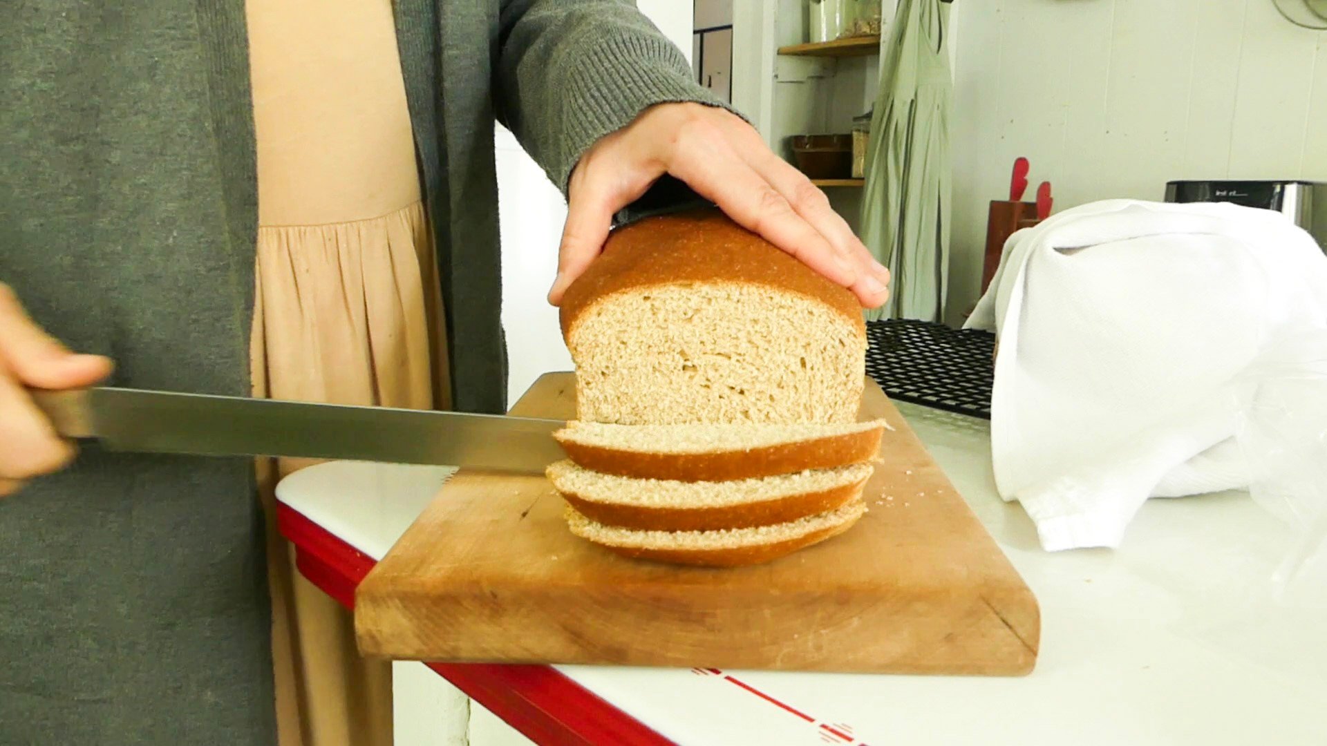 How to Store Homemade Bread | Short and Long Term - The Rose Homestead